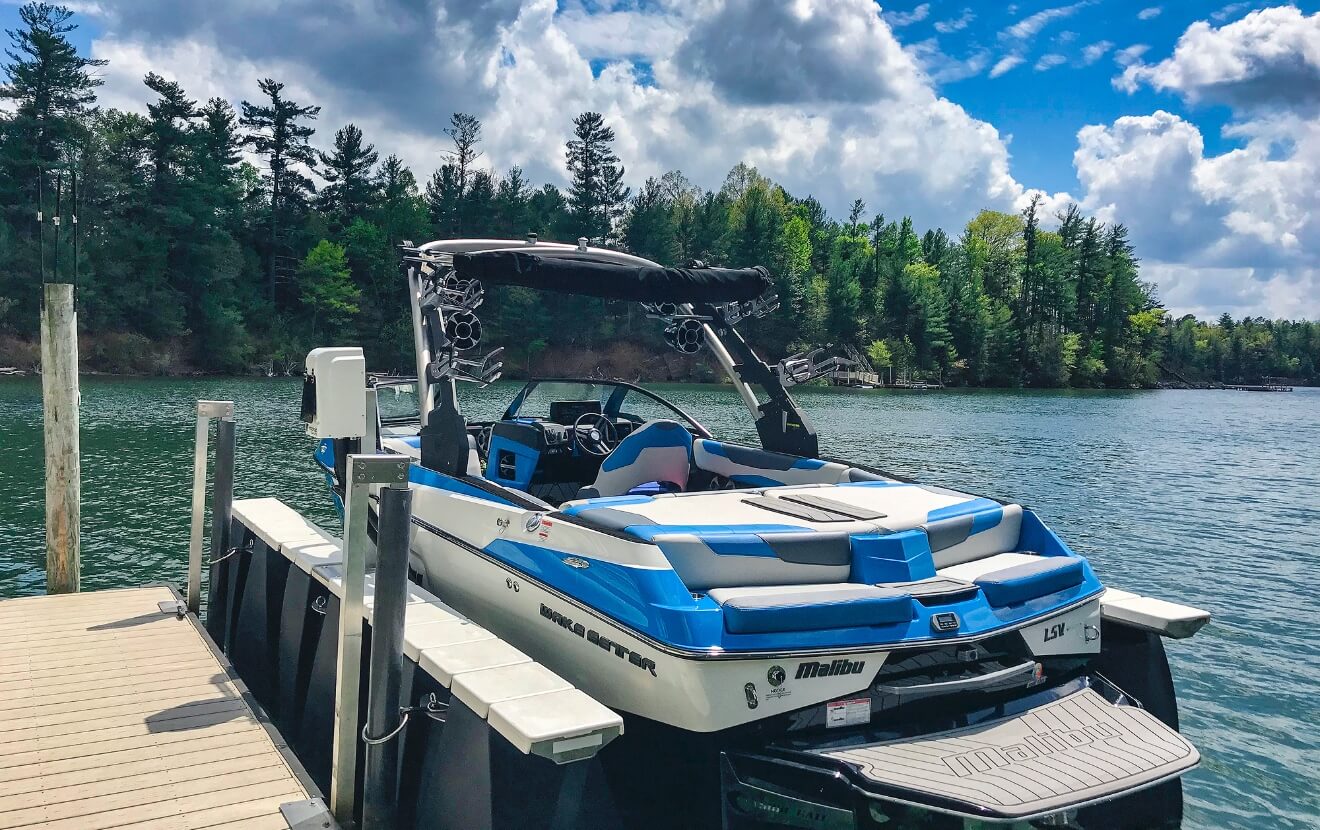 Harbor Hoist • Marine Dock & Lift